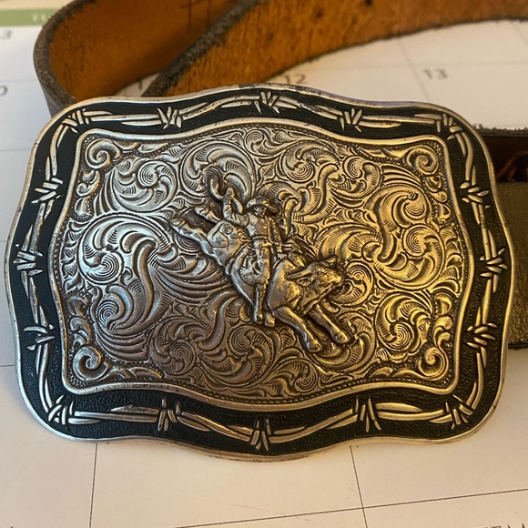 Crumrine | Accessories | Crumrine Belt Buckle Bull Rider Barbed Wire ...